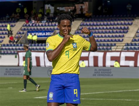 gol de Endrick seleção brasileira sub 23 vence a Bolívia na