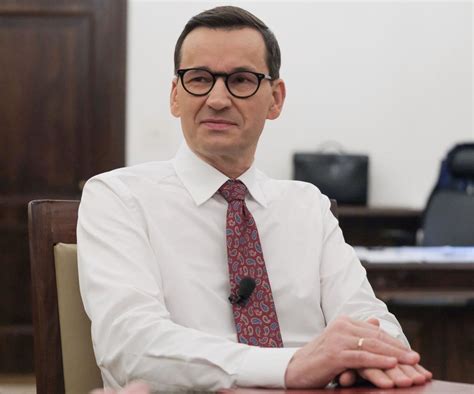 Mateusz Morawiecki dojeżdżał na maturę karetką Tak premier zdawał swój