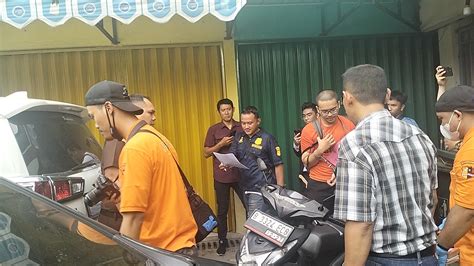 Rekonstruksi Pembunuhan Mahasiswa UI Di Kosan Digelar 50 Adegan
