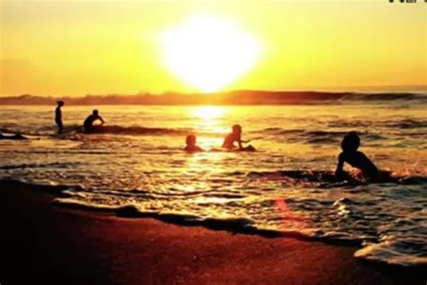 Sungguh Menakjubkan Keindahan Tersembunyi Di Pantai Purnama Di Dumai