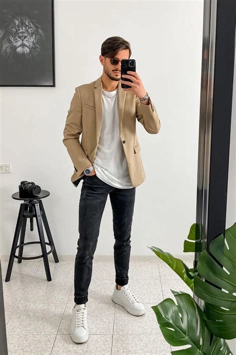Classy Beige Blazer Outfit Ideas For Men Biege Blazer Combination