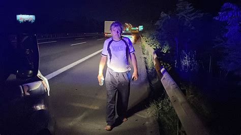 Düzce de Tır takla attı emniyet kemeri hayat kurtardı Internet Haber