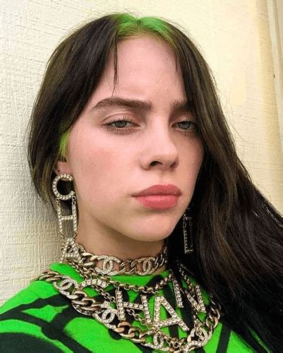 As Billie Eilish Flashes Her Toned Legs And Blows Bubble Gum Her Fans Have A Religious Experience