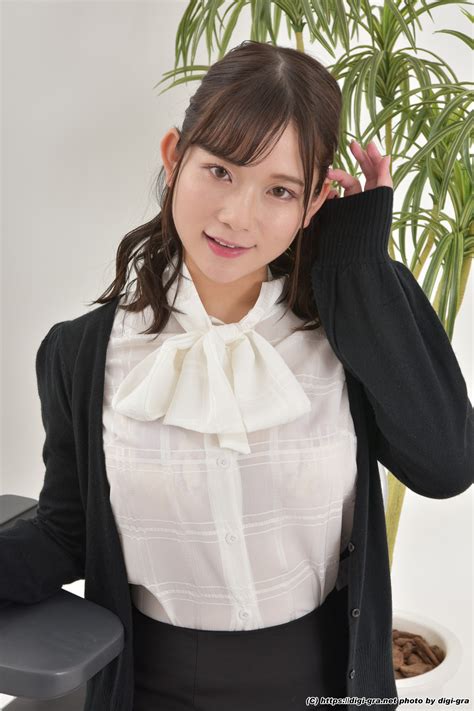 Digi Gra Rena Momozono Photoset