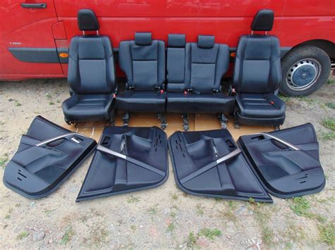 FOTELE SKÓRA KOMPLET TOYOTA RAV4 IV 2012 EUROPA za 2000 zł z SZCZAWIN