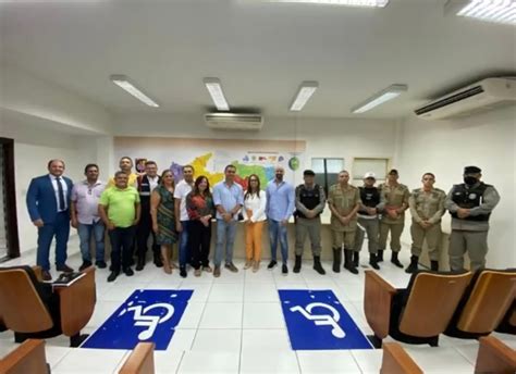 Em Guarabira Prefeito Marcos Diôgo assina TAC para realização da Festa