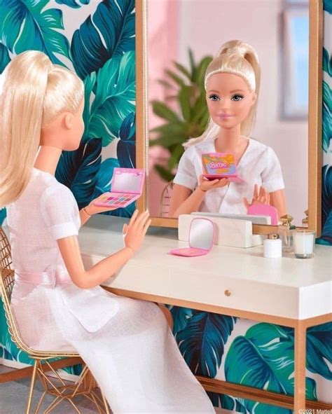Las Profesiones De Barbie Se Lo Que Quieras Ser El Informador
