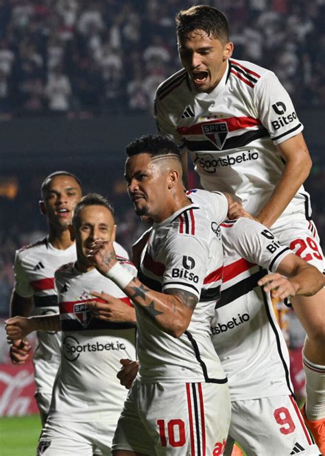 Veja fotos de São Paulo x Tolima pela Copa Sul Americana Gazeta Esportiva