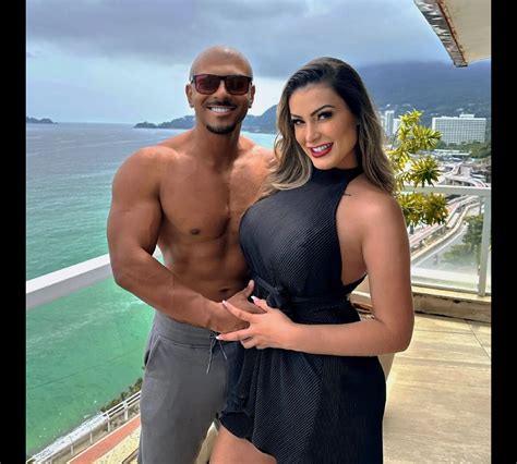 Foto Andressa Urach Sobre Namorado Ator Pornô Amor Ao Primeiro Beijo Primeiro Toque E