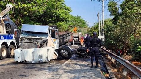 Dos fallecidos y varias personas heridas en accidentes de tránsito en