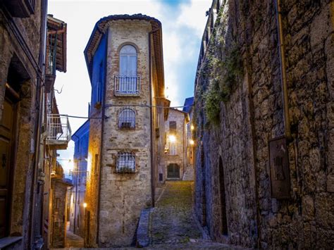 Posti Romantici in Abruzzo i luoghi più belli da scoprire The Wom Travel