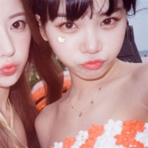 Sakura Chaewon Le Sserafim Matching Icons Matching Icons Kpop