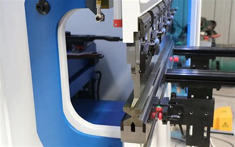 EPB C 40T1300 Full Electric Servo Cnc Press Brake LZKCNC