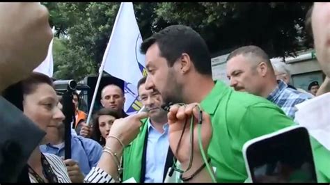 Matteo Salvini A Terni Prime Dichiarazioni E Un Contestatore Youtube