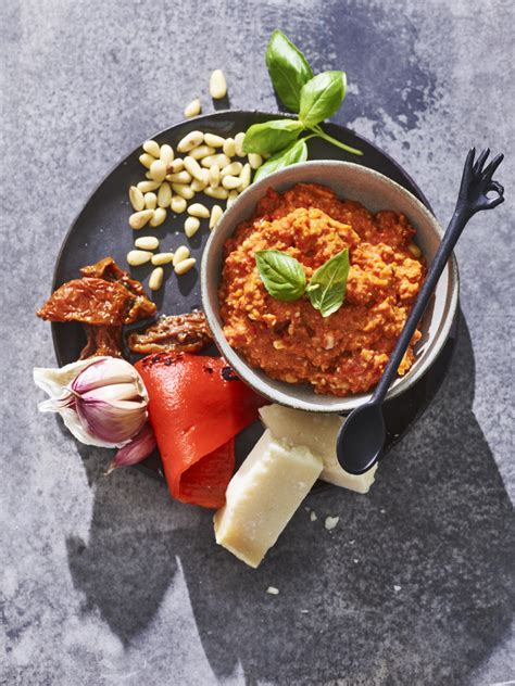 Zelf Pesto Maken Probeer Dit Pesto Recept Met Basilicum