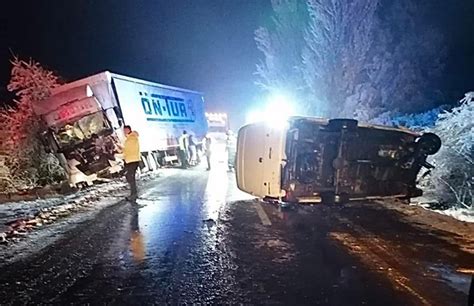 Accident între un TIR și o autoutilitară pe un drum din Timiș O