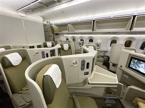 Review Vietnam Airlines Business Class 787 SGN NRT