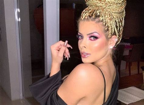 Ex BBB Jaquelline se revolta mulheres do seu condomínio que estão