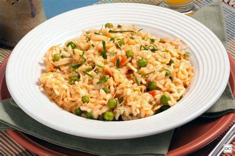 Como fazer risoto de frango aprenda uma receita fácil e deliciosa