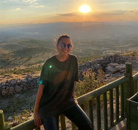 Masterchef Ebru Has kimdir nereli voleybol kariyeri takımı