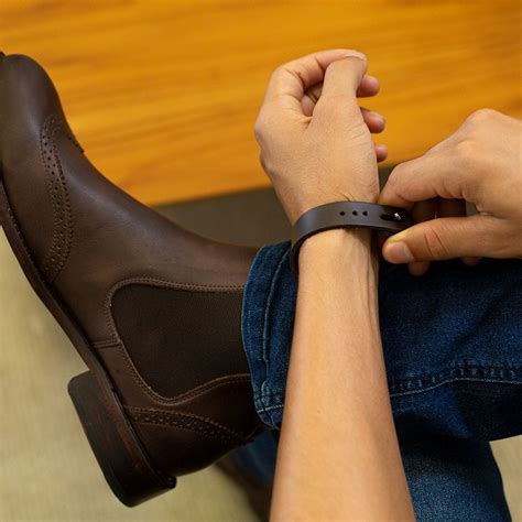 Estilo Brogue Utilizando a construção multe peças e perfurado conta