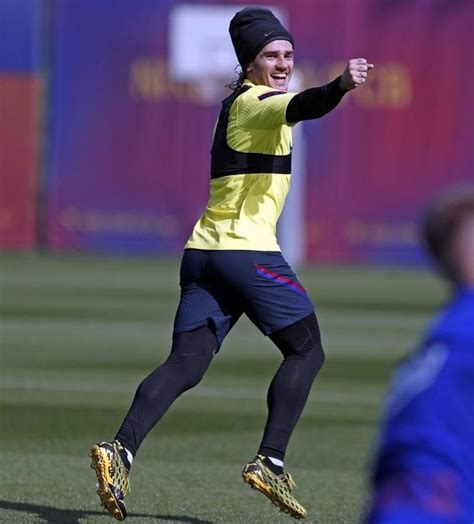 Famous Bulges On Twitter Rt Thefamousbulges Antoine Griezmann Ass