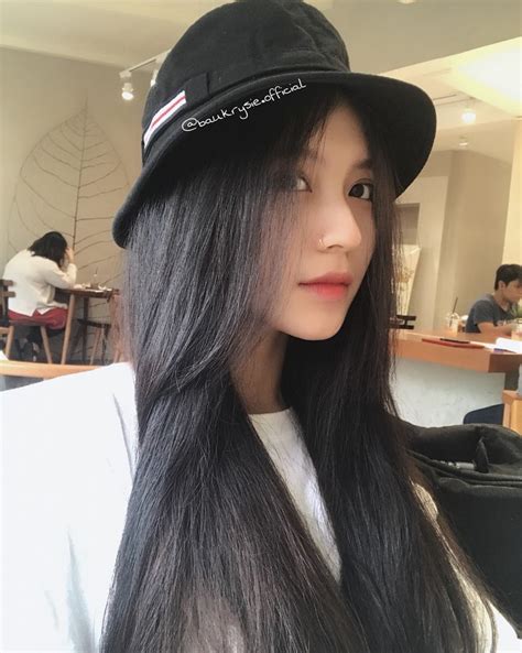 Biết Việt Nam có cả rổ girl xinh nhưng Bâu mới chính là người được