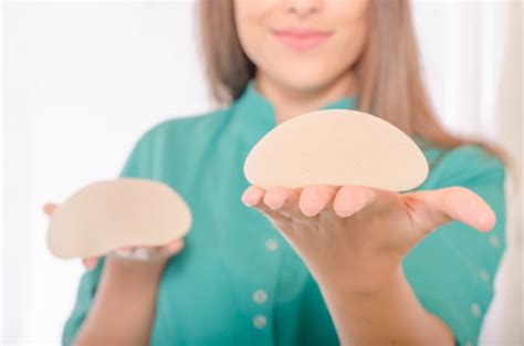 Comment Choisir La Forme Des Implants Mammaires