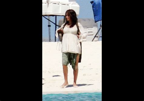 Photo Penélope Cruz sur le tournage de Pirates des Caraïbes Purepeople