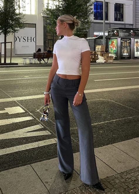 Pin By Yeshua Visuals On Women S Fashion Casual Outfits Clothes