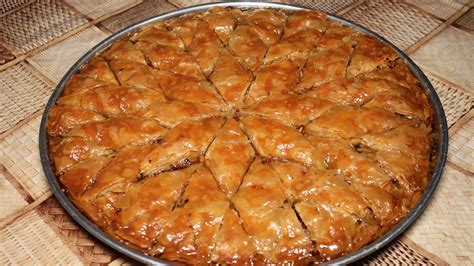 Bakllava tradicionale siç e benin nenat tona Traditional Albanian