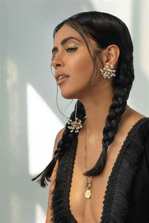Hot And Sexy Parveen Kaur Photos Thblog