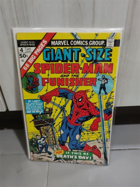 Giant Size Spiderman 4 1975 Marvel Comics Punisher Bulletin Board