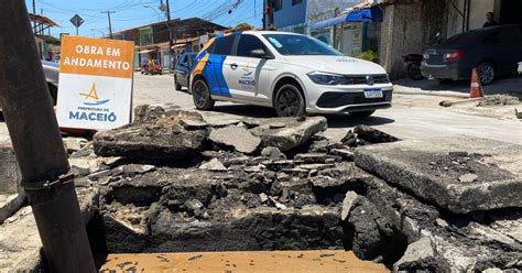 Seminfra realiza serviços de manutenção e desobstrução na Rua Riachuelo