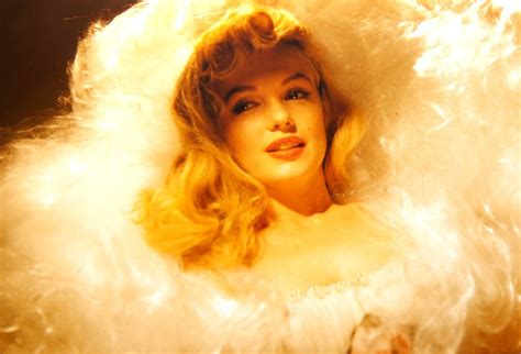Marilyn Monroes Dress From Happy Birthday Mr President Is Sold Marylin Monroe Marilyn