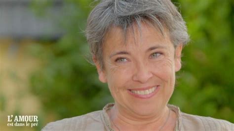 L Amour Est Dans Le Pr Ans Manuela Avoue N Avoir Jamais