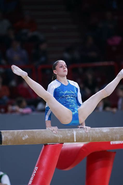Female Gymnast Crotch Telegraph