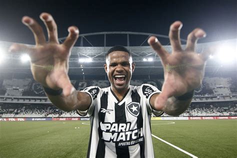 Desfalque Na Semifinal Artilheiro J Nior Santos Foi Craque De Outra
