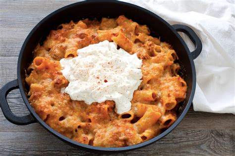 Ricetta Pasta al forno con ragù di salsiccia e burrata Cucchiaio d