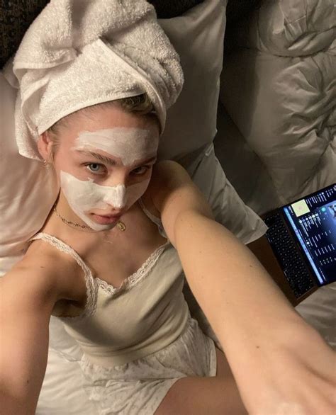 Mrs Bella Vogue Beauty Foto Casual Foto Ideas Instagram Mode