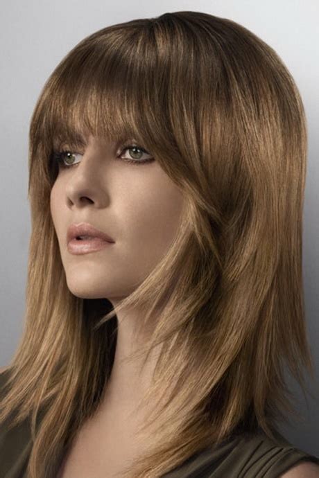 Schulterlange haare mit pony stylen Schönheit und Stil