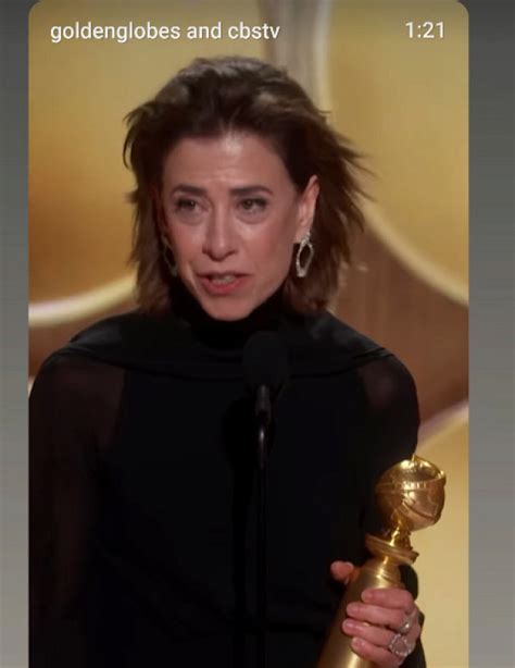 Fernanda Torres leva Globo de Ouro por atuação em Ainda Estou Aqui