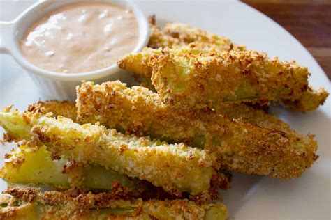 Air Fried Dill Pickles With Chipotle Dipping Sauce The Mountain Kitchen