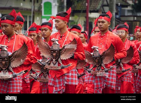 Indonesian Bring National Symbol Garuda Pancasila Stock Photo Alamy