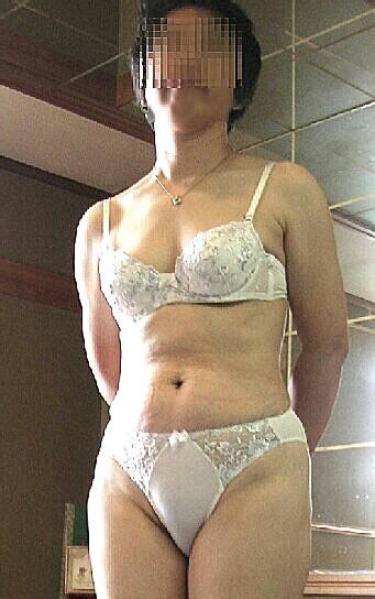 熟女人妻パンティ投稿画像61枚 おばさんパンティ姿