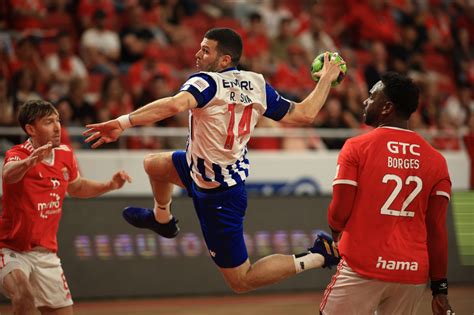 Campeonato Placard Andebol Fc Porto Triunfa Na Luz Federa O De