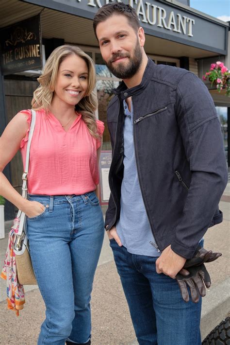 Hallmark Channel S June Weddings Kicks Off With Stephanie Bennett