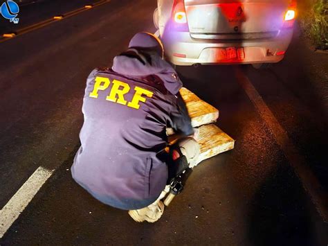 Prf Apreende Mais De Kg De Maconha Em Passo Fundo Lagoa Fm A