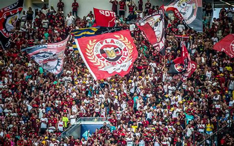 Jesus exalta festa da torcida do Flamengo no Maracanã Joguei no