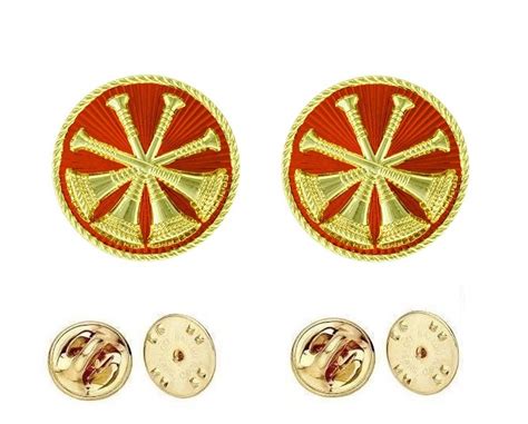 Collar Pins Disc 4 Bugles Crossed Deputy Chief Gold Red